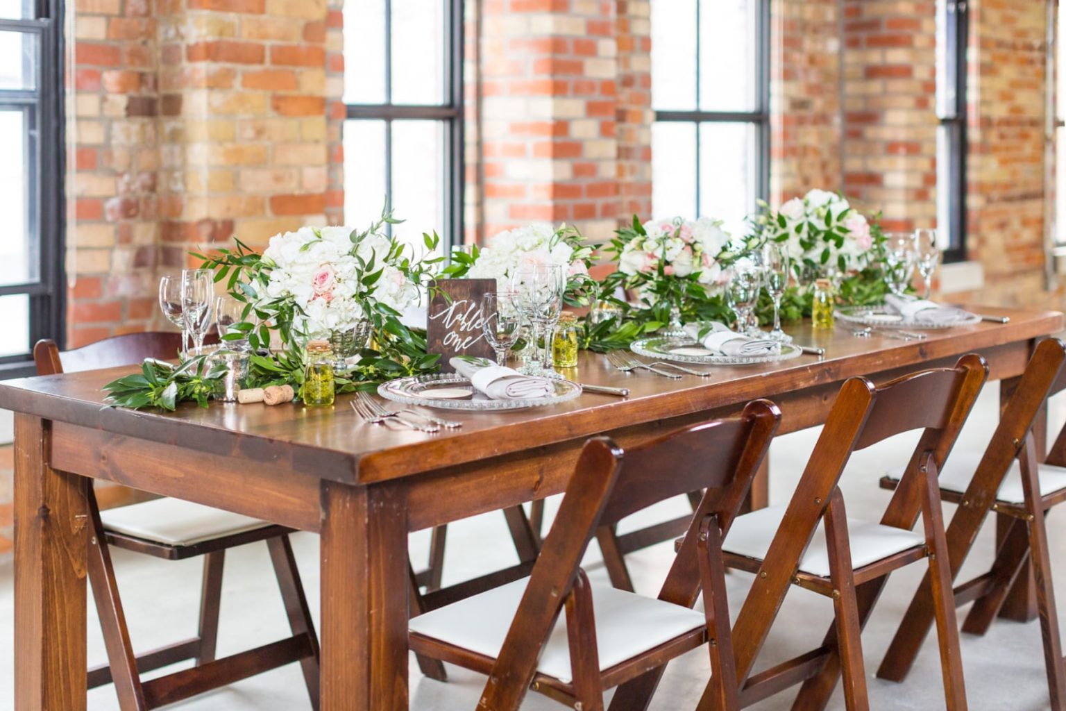 10 Small Wedding Ideas for 50 Guests | The Loft on King